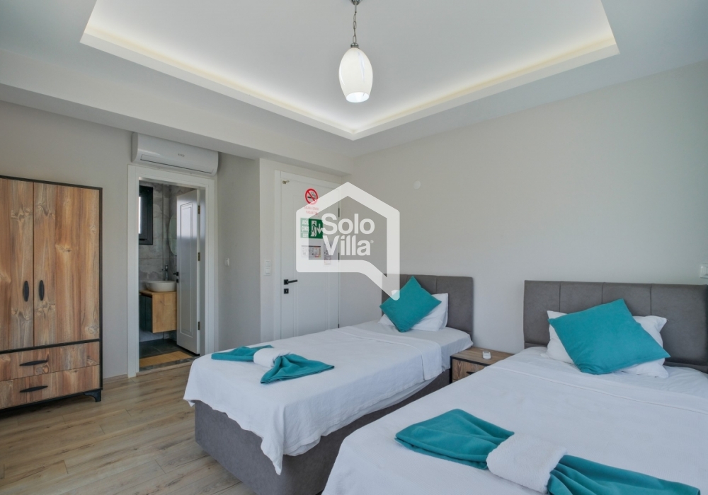 Villa Joy Duo | Holiday Villa with Private Pool and Jacuzzi » Solo Villa