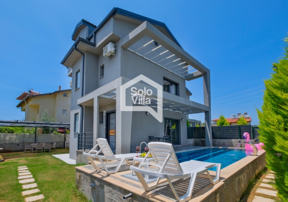 Villa Joy Duo | Holiday Villa with Private Pool and Jacuzzi » Solo Villa