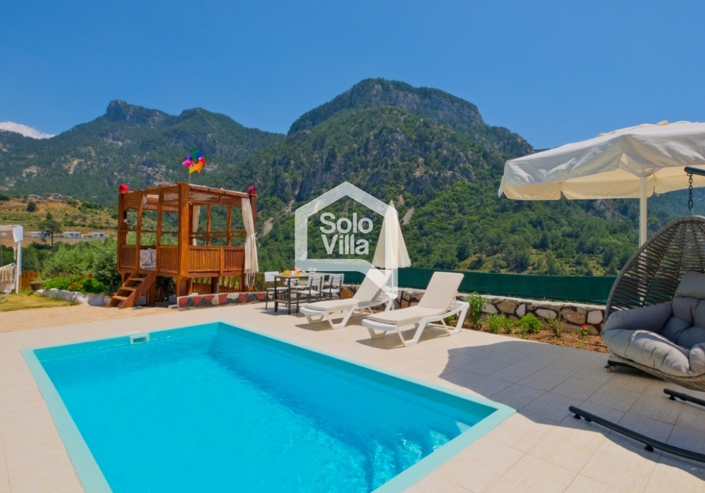 Villa Valley | Private Pool | Veranda | Holiday Villa » Solo Villa