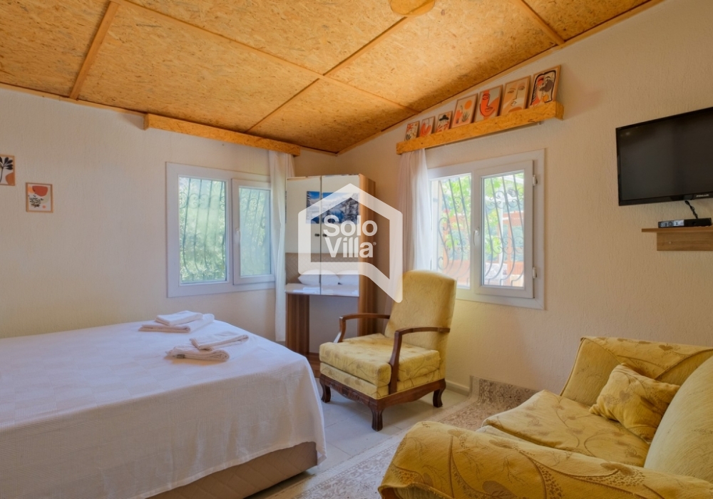 Villa Valley | Private Pool | Veranda | Holiday Villa » Solo Villa