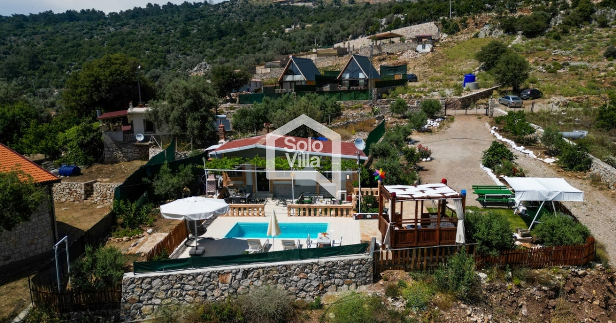 Villa Valley | Private Pool | Veranda | Holiday Villa » Solo Villa